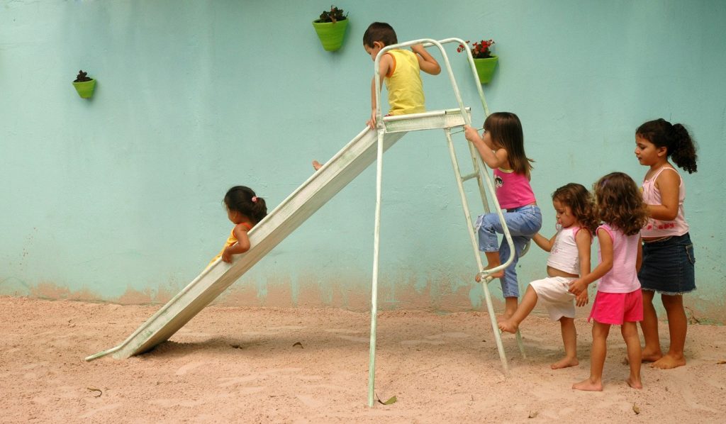 Niño Hiperactivo O Con Tdah Síntomas Y Tratamiento Clínica Fuensalud